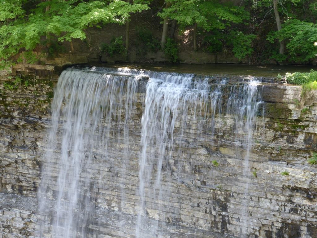 Day trips from Toronto – Hamilton’s waterfalls – Brown Bear Travels